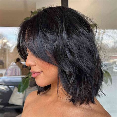 100 Cute And Easy Shoulder Length Haircuts For 2025