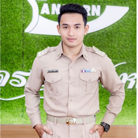 ชุดข้าราชการสีกากี แบบทับใน แขนยาว งานช่างฝีมือตัดเย็บสำเร็จรูป เนื้อ