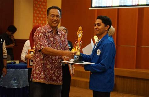 Umby Seleksi Mahasiswa Terbaik Menuju Pilmapres Dan Nudc