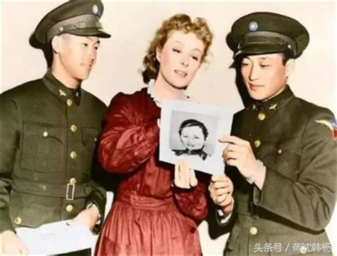 9張抗戰彩色老照片圖2是出發的800壯士圖8是中國遠征軍戰士 每日頭條