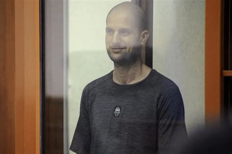 Дэлхийн ОХУ ын шүүх Америкийн сэтгүүлч Эван Гершковичийг хаалттай шүүх хурлаар тагнуул хийсэн