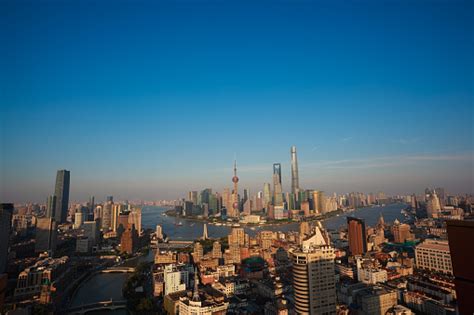 상하이 번드 스카이라인의 항공 사진 조감도 도시 랜드마크 건물 배경 0명에 대한 스톡 사진 및 기타 이미지 0명 강 건물 외관 Istock