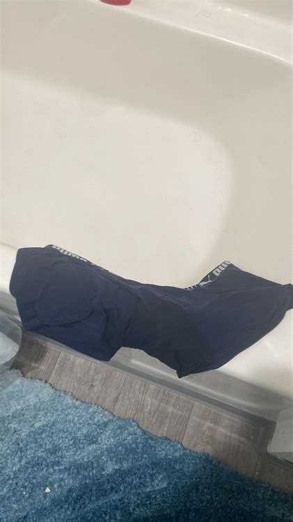 First Natural Wetting Omorashi Experiences Omorashi