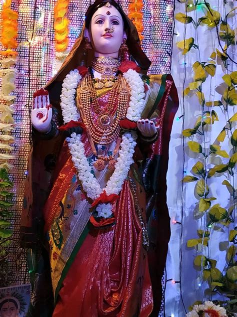 Gauri Ganpati Decoration Photos