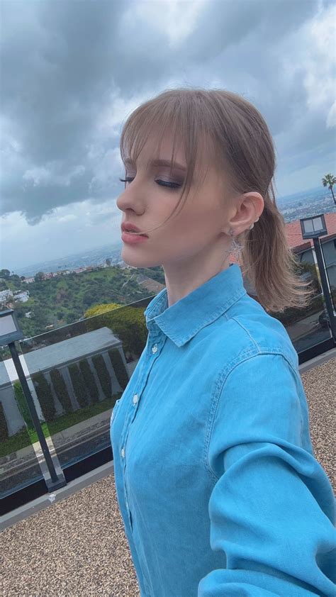 TW Pornstars Melody Twitter On Set For Sexlikereal Guess Who Im Playing With Today