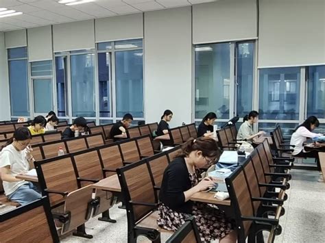 理学院开展 同学习·共成长”签约自习学习活动 理学院开展 同学习·共成长”签约自习学习活动