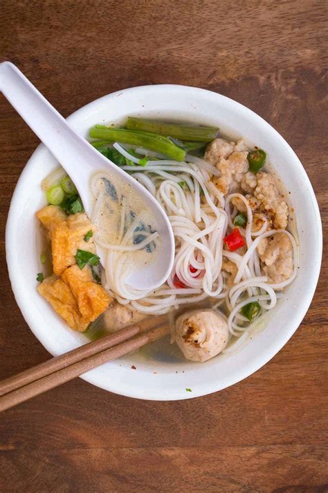 Kway Teow Nam Sai ก๋วยเตี๋ยวน้ำใส Messy Vegan Cook