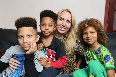 Lucia Cassidy A Mum Of Three Survives After Suffering 29 Heart Attacks