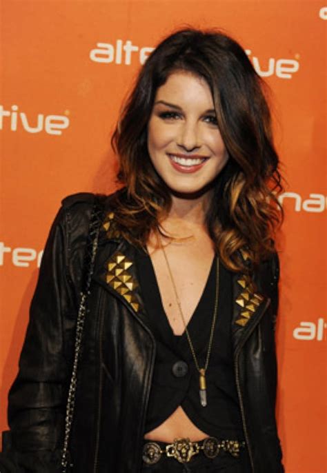 Shenae Grimes Beech
