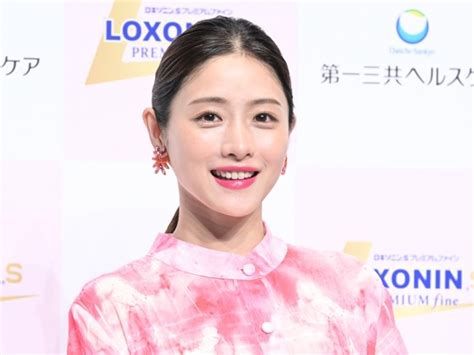 （写真）石原さとみ、第1子出産後初のイベント登場で母の顔「守るべきものができるとすごく大変」 エンタメ ニュース ｜クランクイン！