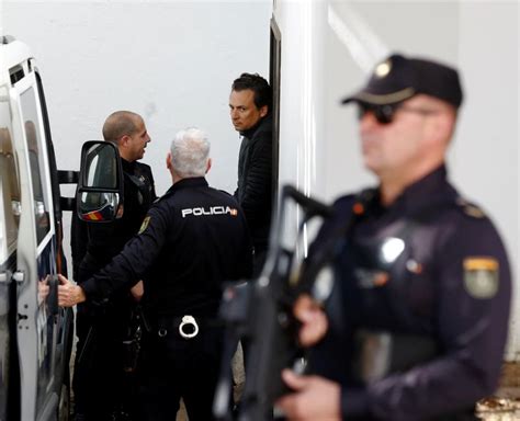 Filtrar Datos A Medios Parte De La Estrategia De Baltasar Garz N Para Que Lozoya No Pise La