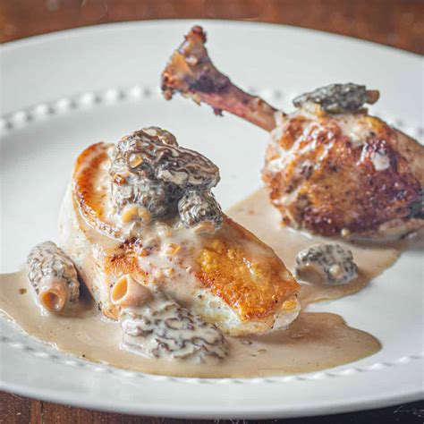 Pan Roasted Chicken With Morel Mushroom Sauce Forager Chef