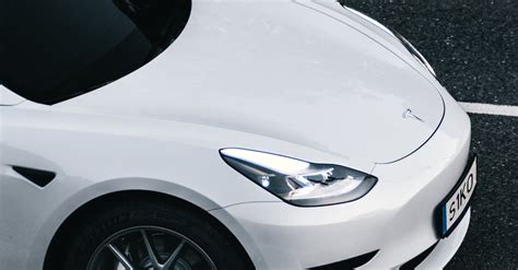 테슬라 모델 Y 롱레인지 버전의 주행거리와 충전 시스템 리뷰