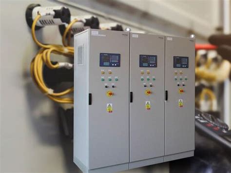 Three Phase Electric Control Panel For Industrial Use At Best Price In