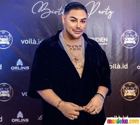 Foto Potret Ivan Gunawan Tampil Stunning Di Acara Ultahnya Wajah