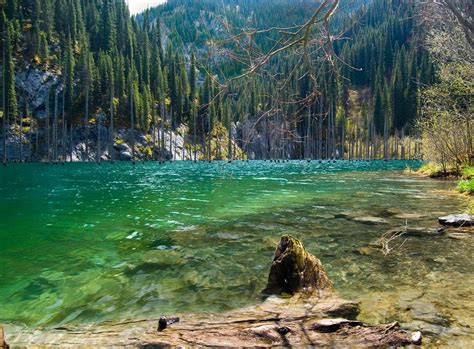 Lake Kaindy Kazakhstans Sunken Forrest ~ Kuriositas