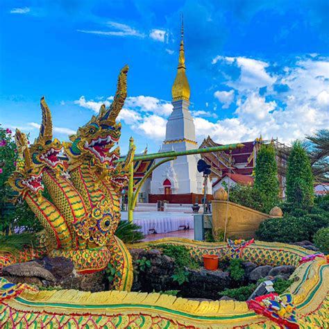 วัดพระธาตุเชิงชุม วรวิหาร Videos