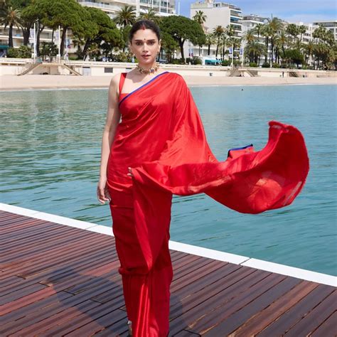 Tollywood ఇండస్ట్రీలో తండ్రికొడుకులు ఇద్దరితో కలిసి నటించిన హీరోయిన్