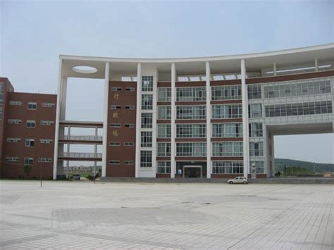 公勇诚毅－武汉体育学院校园美景欣赏第11页武汉体育学院院校资讯考研帮（）