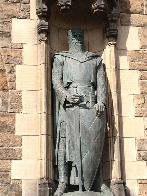 무료 이미지 기념물 동상 성 의류 조각 미술 기사 스코틀랜드 역사적인 중세 고대 역사 2448x3264 987979 무료 이미지 Pxhere