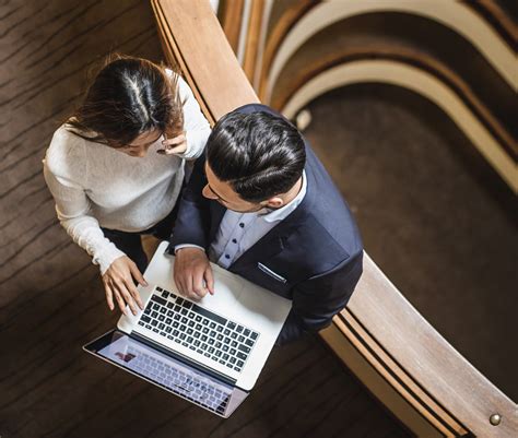 Balancing Ai With Human Judgment In Marketing Analytics