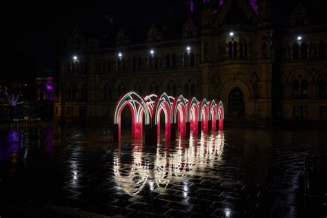 Ramadan Pavilion Fuses Historical Architecture Of Bradford And Mecca