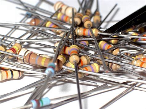 Belajar Mengetahui Lebih Jauh Tentang Ilmu Elektronika Penjelasan Lengkap Tentang Resistor