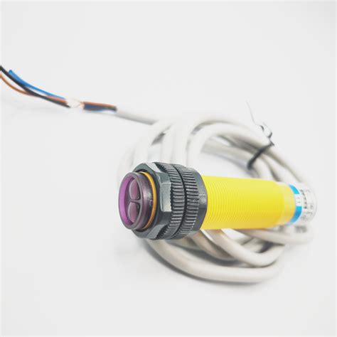 E3F DS30C4 30CM NPN 24V Sensing Distance Diffuse Reflection