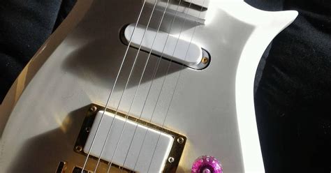 Cloud Guitar Central Purple Knobs