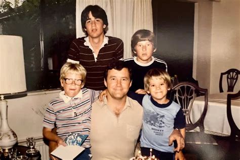 Ryan Reynolds Says Healing After His Dads Death Comes Through My