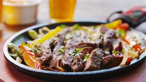 Best Sizzling Steak Fajitas Recipe How To Make Sizzling Steak Fajitas