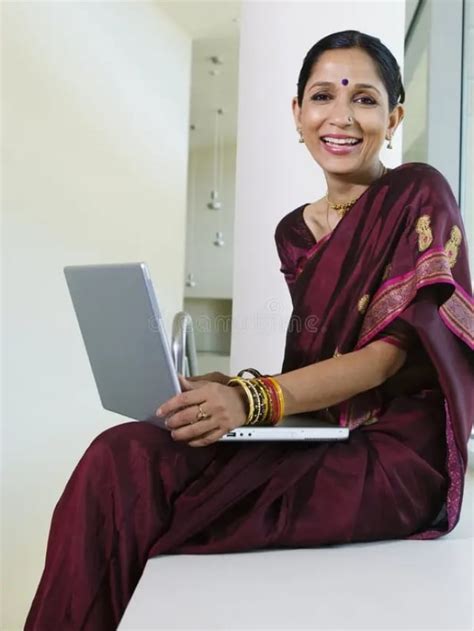 सरकार की शानदार स्कीम महिलाओं के खाते में आएंगे 5 लाख रुपये