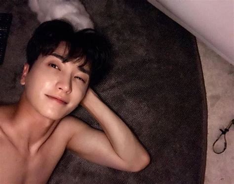 Pin By Mackenzie Gwozdz On Super Junior Super Junior Leeteuk Leeteuk Super Junior