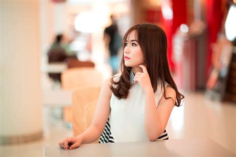 무료 이미지 소녀 여자 사진술 기다리는 초상화 모델 어린 좌석 유행 레이디 신부 의식 드레스 아름다움