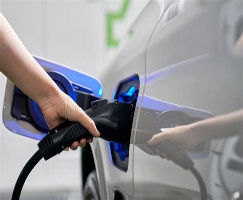 한국 수소차·전기차 인프라 우수소비자들은 아직 부족 아주경제