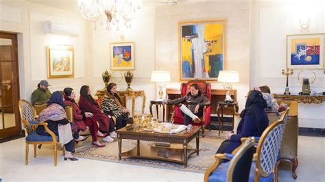 Maleeka Bokhari Updates On Twitter چیئرمین عمران خان سے بیرسٹر ملیکہ