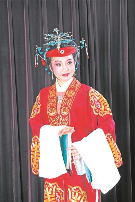 百姓心向党花红甘当红色题材 锡剧的绿叶