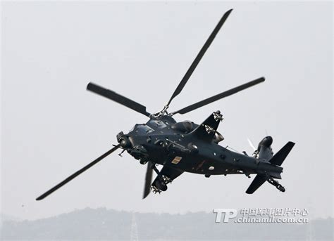 武直10武直19炫技飞行 优良性能展露无遗 中新网