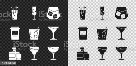 세트 칵테일 샴페인 잔 위스키 위스키 병 및 유리 와인 커피 잔 및 블러디 메리 아이콘 벡터 0명에 대한 스톡 벡터 아트 및 기타 이미지 Istock