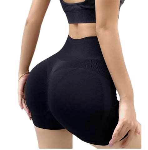 Безшовні спортивні шорти ефект пушап Push Up — ціна 179 грн у каталозі Шорти Купити жіночі речі