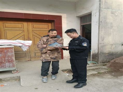 陌生快递里的二维码不要扫！