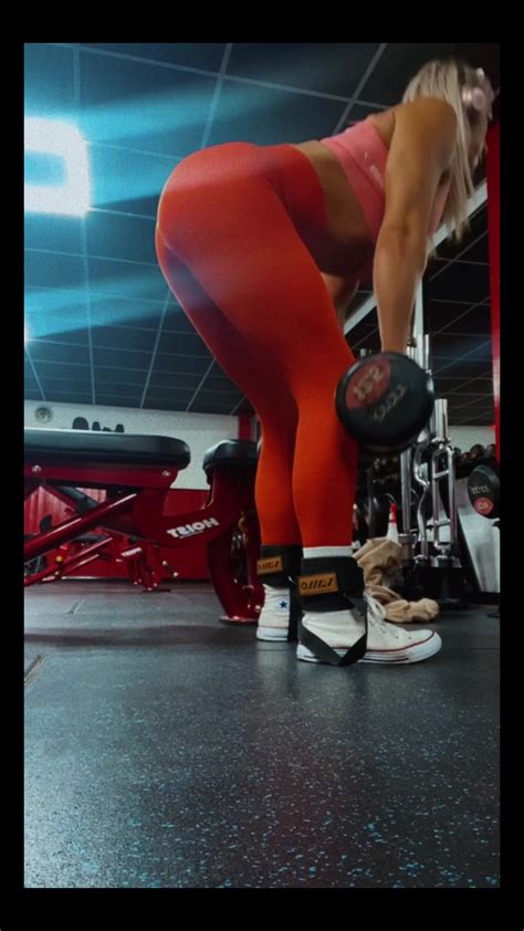 Glutes And Hams Not Sure Who Thought To Call Them Hamstrings A Piece Of String Doesnt Keep