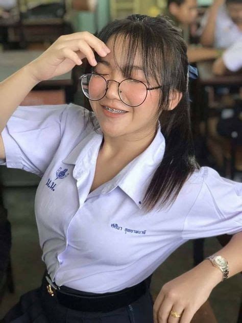 18 เอานักเรียน นักศึกษามาฝาก ชุดใหญ่ พร้อมของแถมน้องแนน