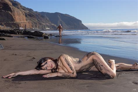 Sky Moon Watch Beauty Babesource Com