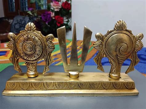 Brass Shankh Chakra Tilak 1 Kg For Home At ₹ 3000piece In New Delhi