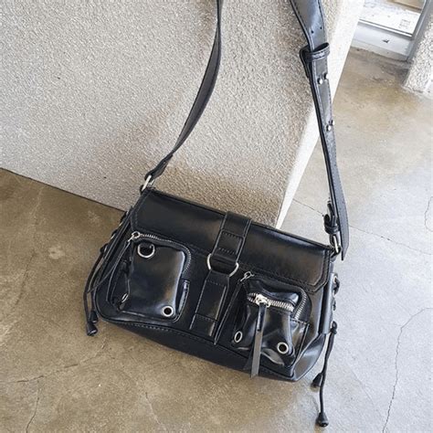 더블 포켓 바게트 레더 숄더백 토트 지퍼 데일리백 캐주얼가방 에이블리