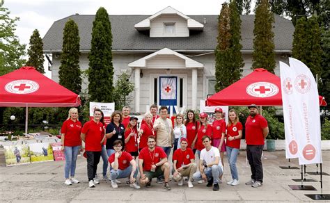 У столиці відкрили чотириденну літню школу волонтерства «Обєднуємо країни — виховуємо лідерів