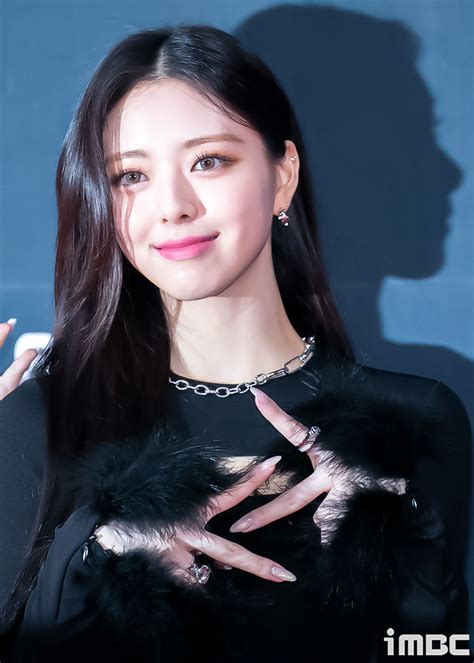 포토 있지itzy 유나 하트 투하트~