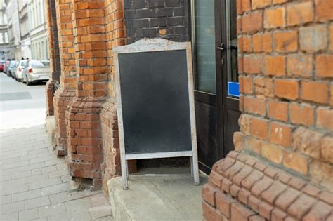 레스토랑 보도 칠판 간판 거리의 오래된 블락 간판 빈 상점 간판 기호 디자인 모형 격리 클리어 샵 템플릿 간판에 대한 스톡 사진 및 기타 이미지 Istock