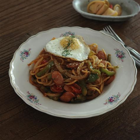 달콤라이프 20250508 D식탁일기 구운야채후무스 하바티치즈 당근라페올리브오일 후추 톡톡 고수소금 올리브오일 샌드위치💜 냉장고에 맛있는